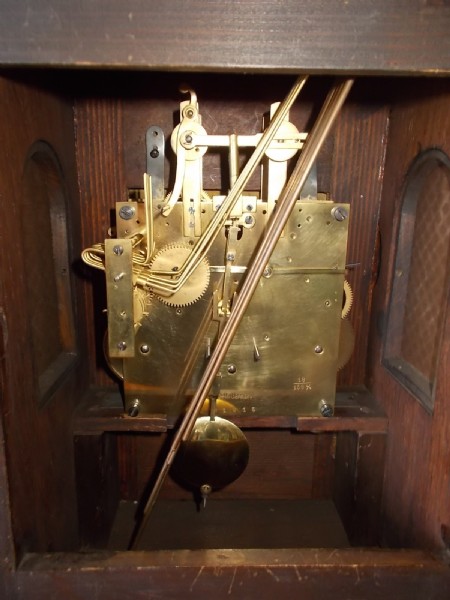 German oak bracket clock. - South Perth Antiques & Collectables