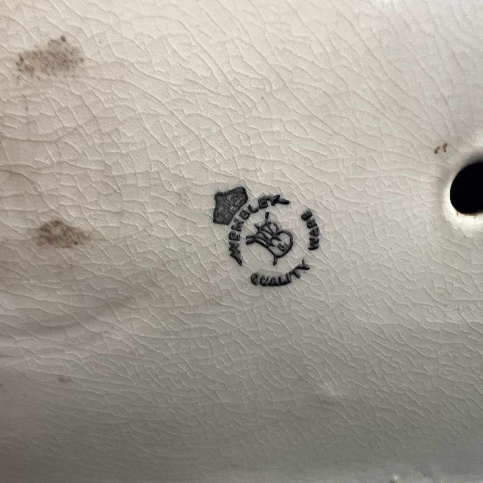 A Wembley Ware Magpie - South Perth Antiques & Collectables