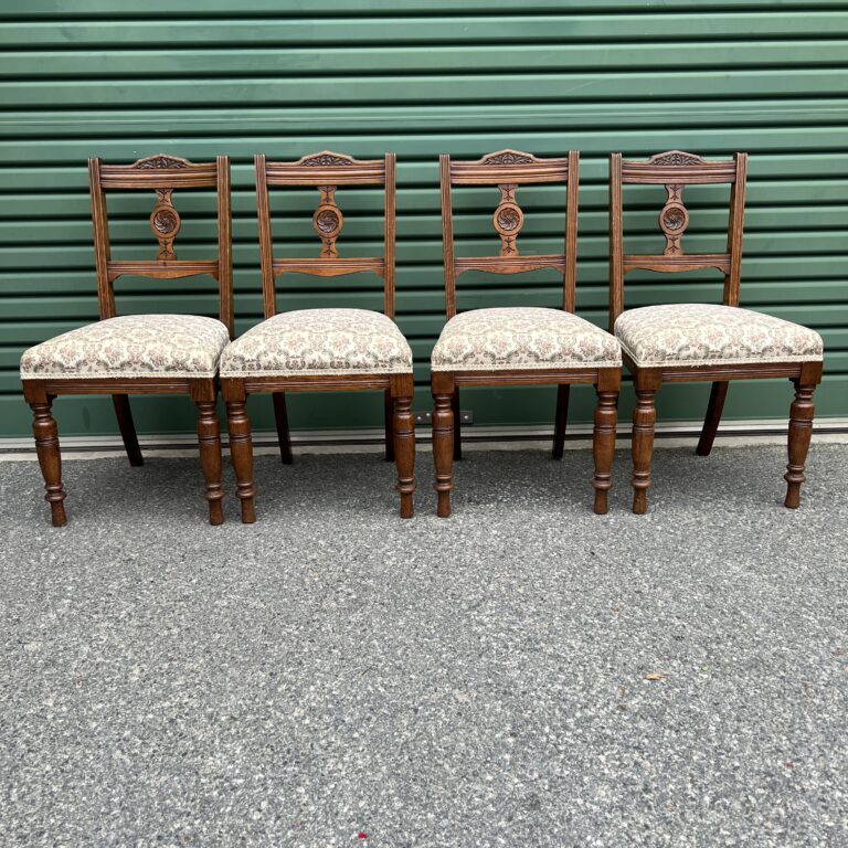 Victorian extendable dining table and four chairs - South Perth ...