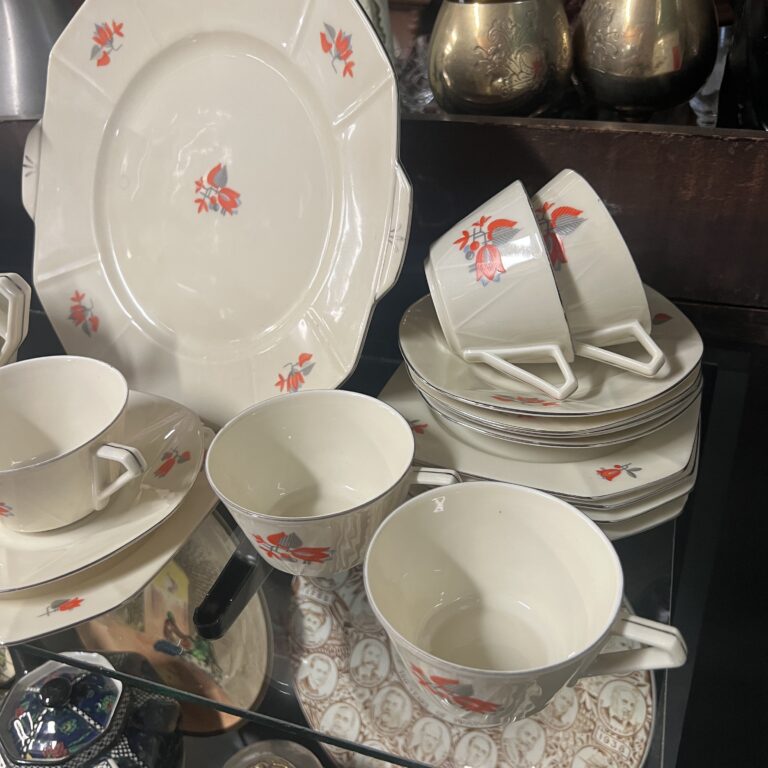 A Victoria Czechoslovakia Art Deco tea set - South Perth Antiques ...